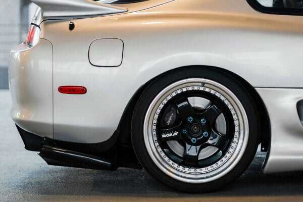 EV幻想崩壊？ 「77%がエンジン車回帰」――なぜEVは選ばれないのか？ 自動車業界調査が示す経営・消費者の顕著なギャップとは - プラメポータル